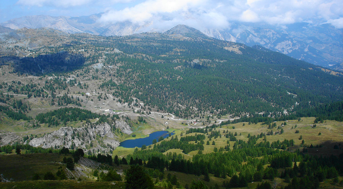 Alla scoperta della Madonna del Lago Nero e del Col Bousson ...