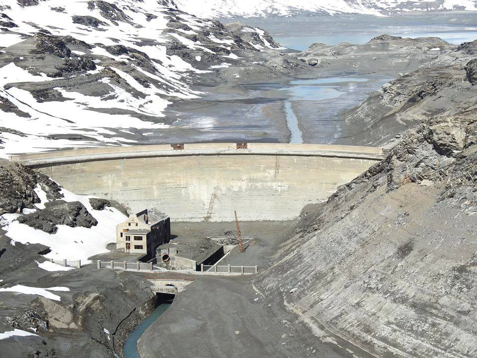 Il Moncenisio prima della diga. Ospizi, barche e cascatelle ...